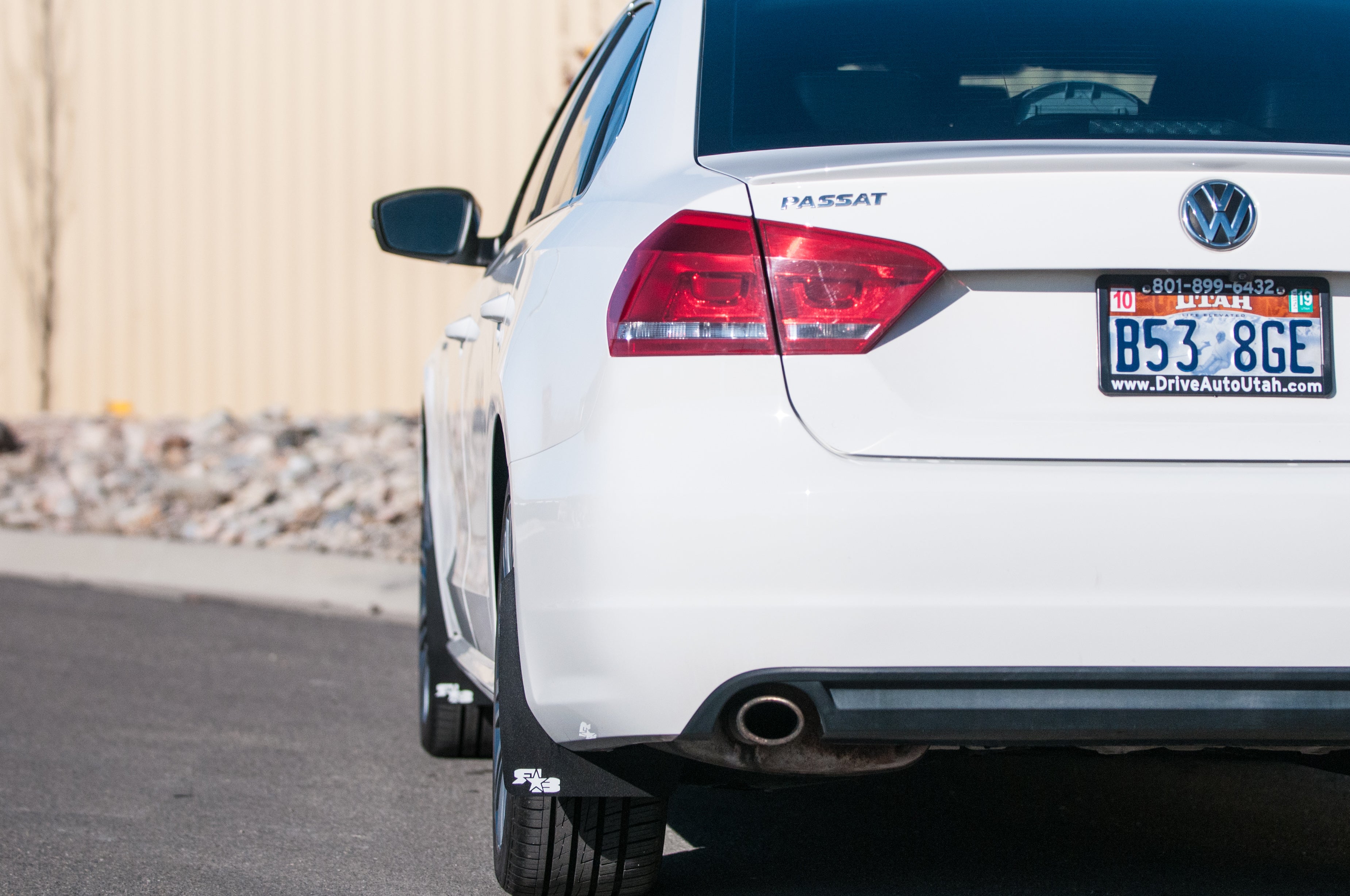 Volkswagen Passat 2011-2018 Mud Flaps — RokBlokz